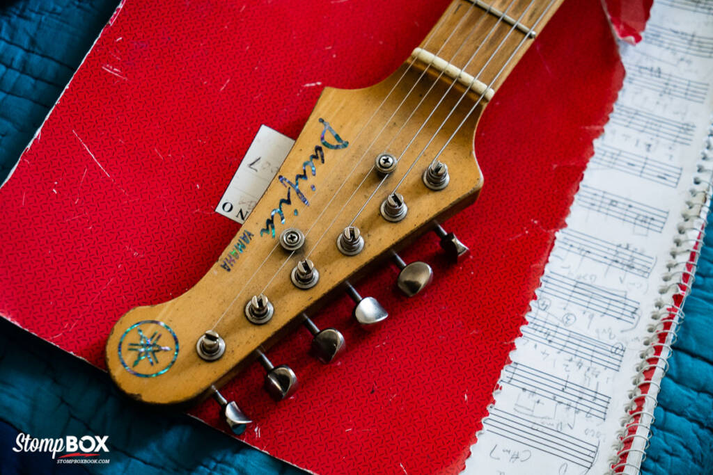 Visiting Mike Stern | The Making of Stompbox Book – Stompbox Book